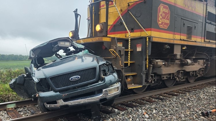St. Henry Man Killed When His Truck Is Hit By Train – Mercer County Outlook