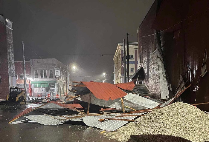 UPDATED: Report Of Tornado Touching Down In Portland, High School ...