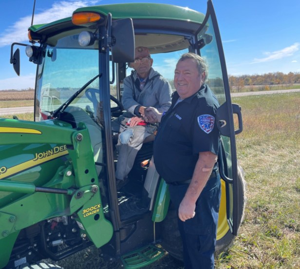 SPIRIT EMS HONORS FARMERS WITH FIRST-AID KITS – Mercer County Outlook