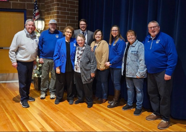 St. Marys MHS Alumni Foundation Honors Retiring Employee – Mercer ...