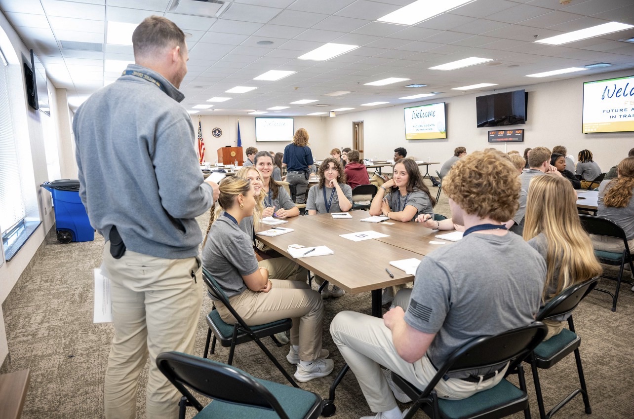 FBI Cleveland Invites Current High School Juniors to Apply to the ...