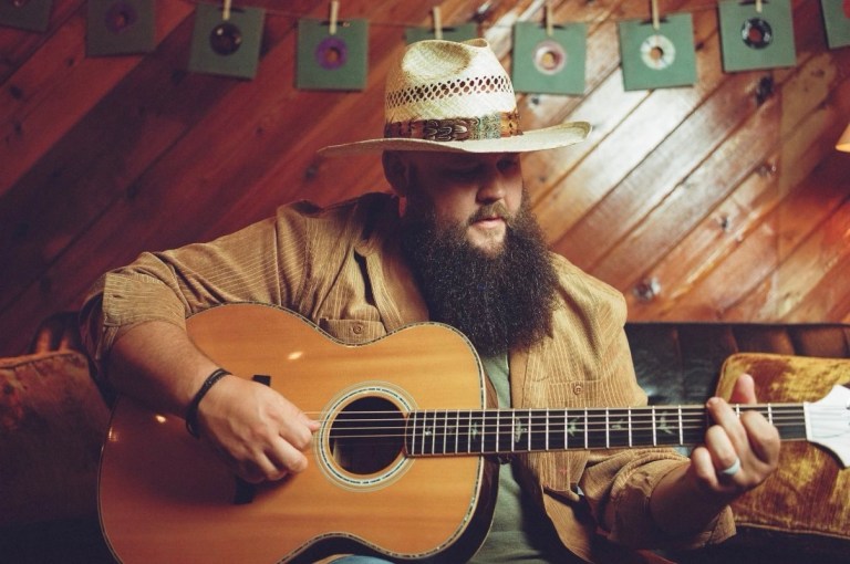 Larry Fleet to Perform at Niswonger in Van Wert – Mercer County Outlook